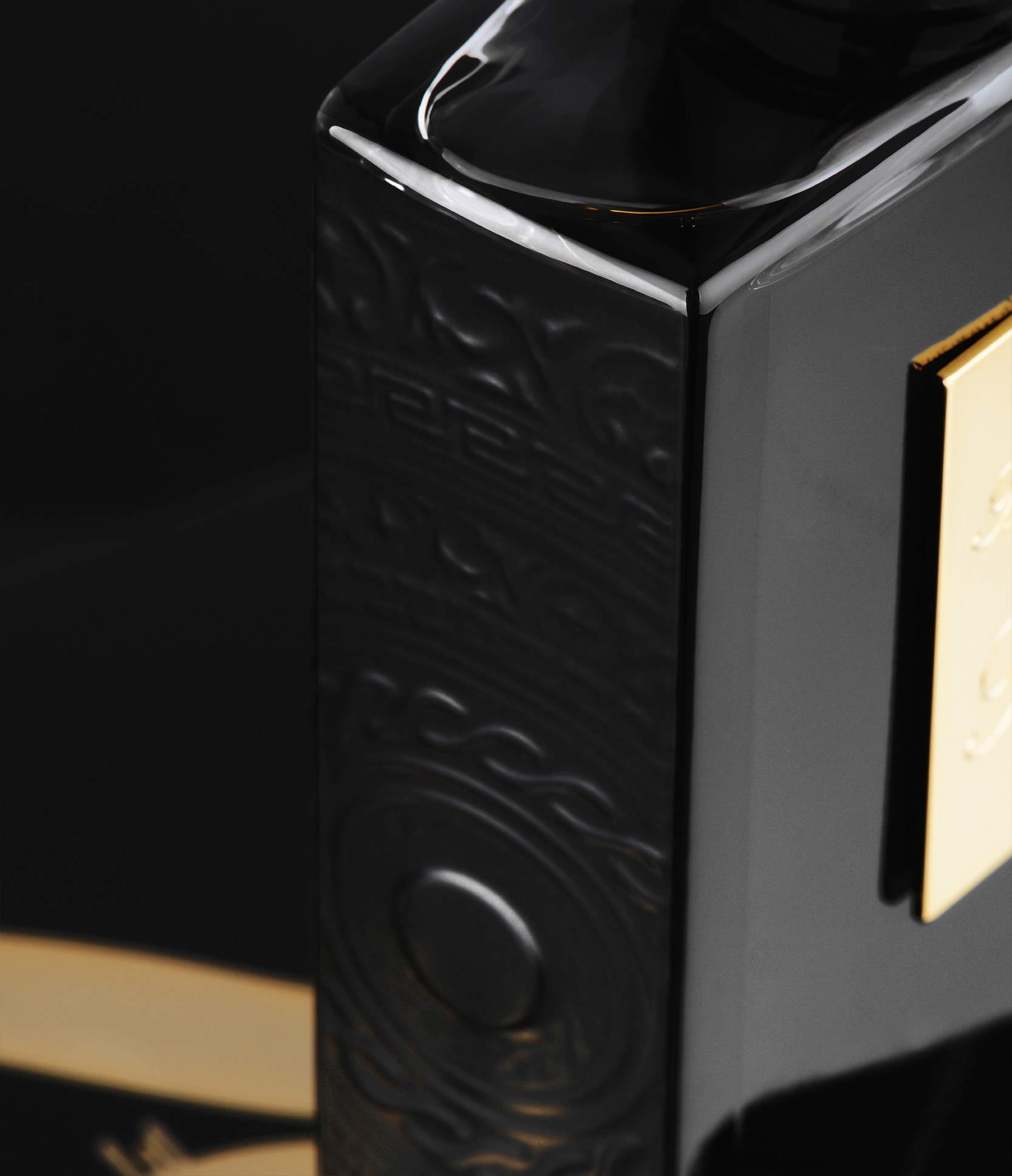 Musk Oud Smoky perfume | Kilian